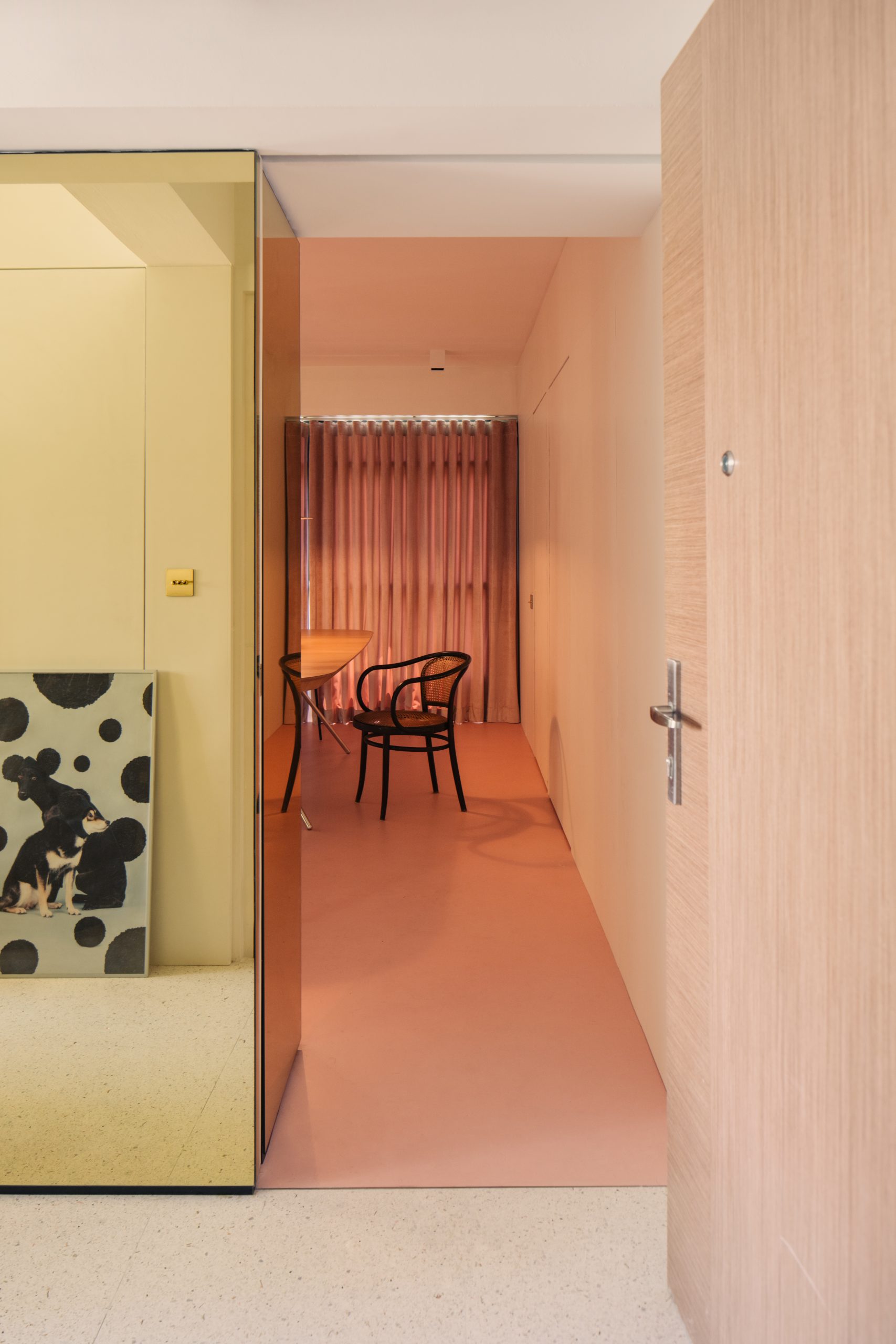 REFLECTING 65SQM - Open Studio